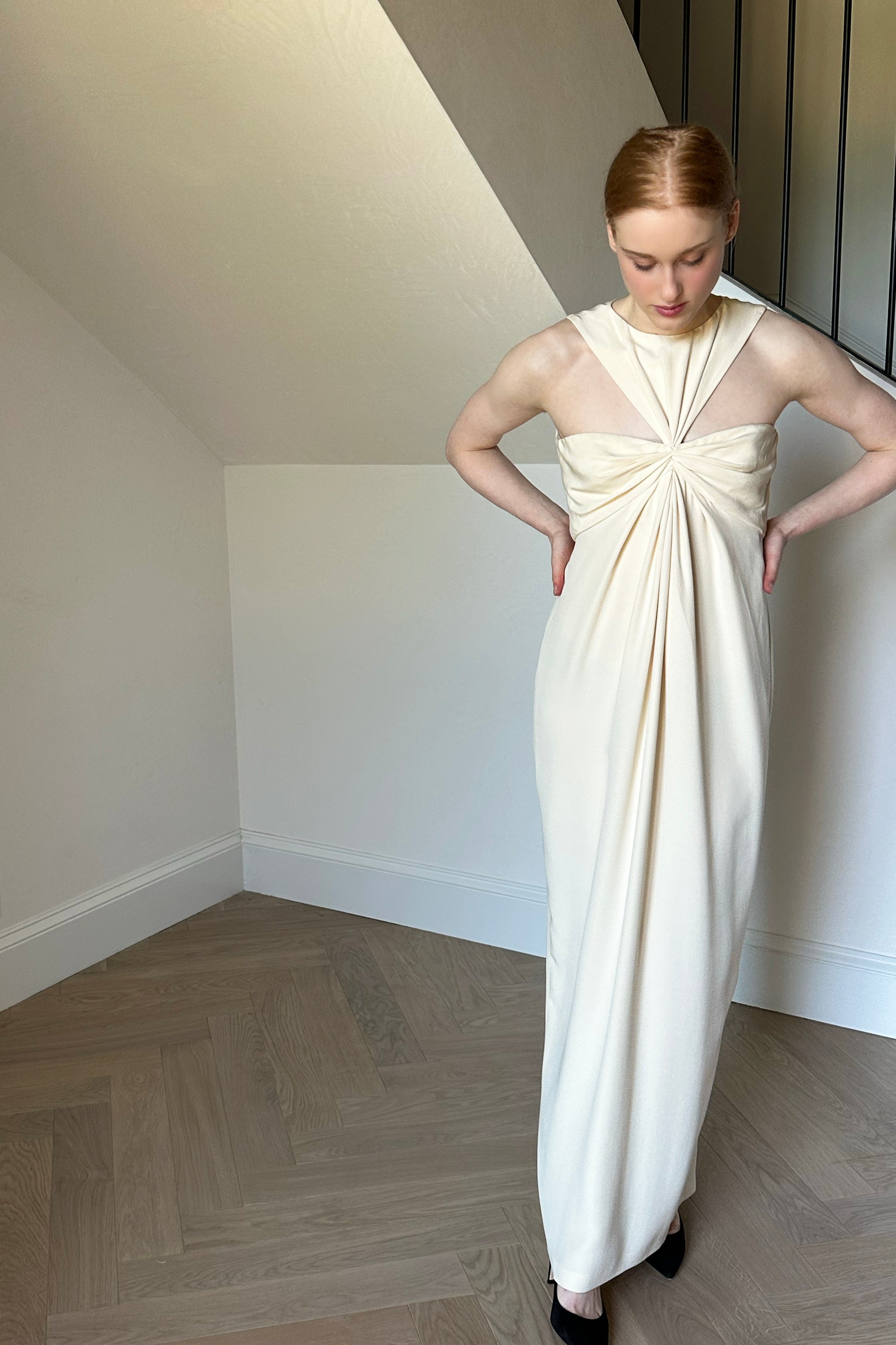 JH Vintage : BILL BLASS Ivory Halter Column Gown – Julie Harrah