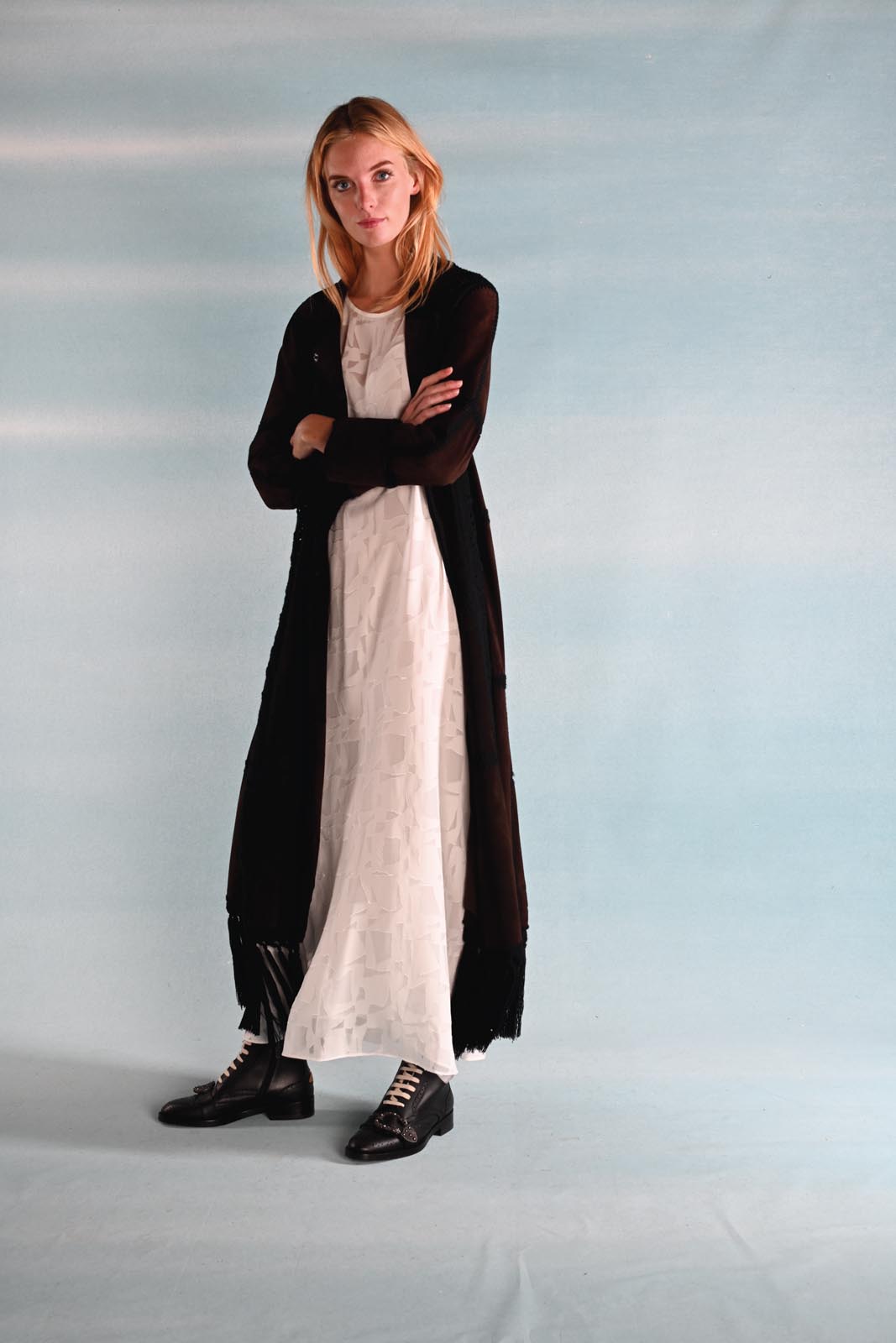 Florence : White Triangle Burnout – Julie Harrah