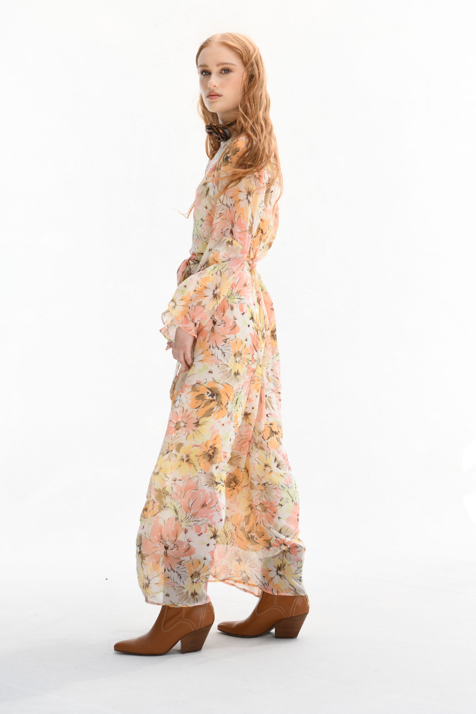 Florence : Pale Peach Yellow Floral “Avery” – Julie Harrah